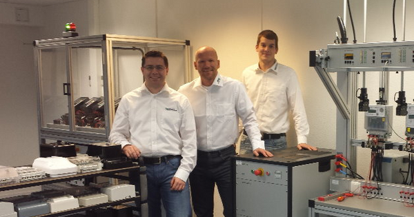 Prüfeinrichtungen und Referenznormalien von EMH - Smart Energy ...