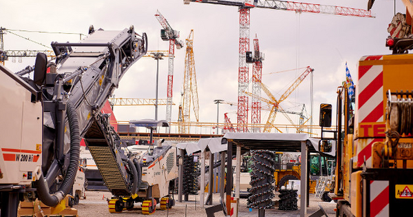 Gigantisch: Der Aufbau der bauma in Bildern - Bilder - Elektroniknet