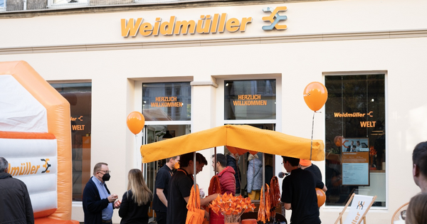 »Weidmüller Welt« in der Fußgängerzone Detmold eröffnet ...